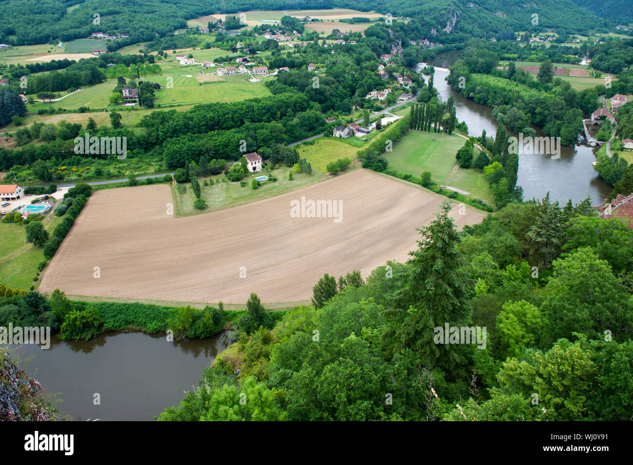 landscape with river the Lot in the south of France Stock Photo - Alamy
