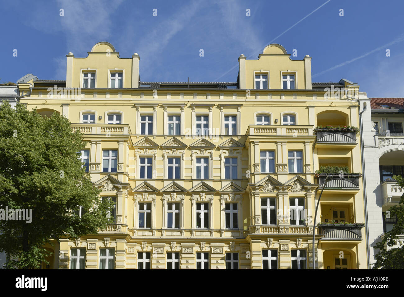 Old building, old building facade, old building facades, old buildings ...