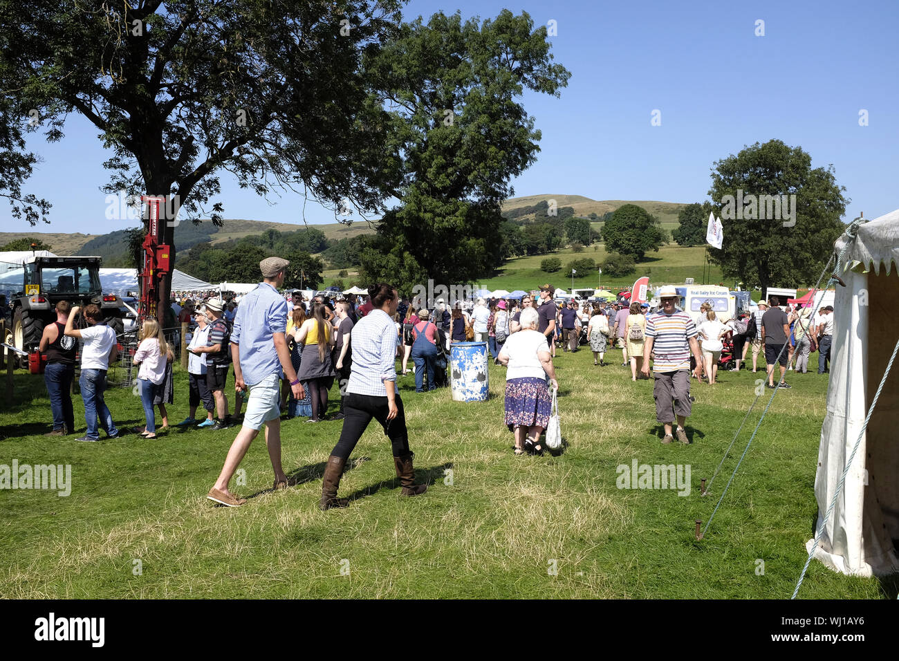 Peak district attractions hi-res stock photography and images - Alamy