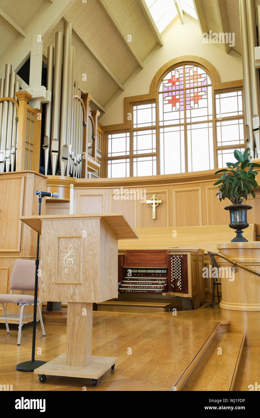 Interior view of a modern church Stock Photo - Alamy