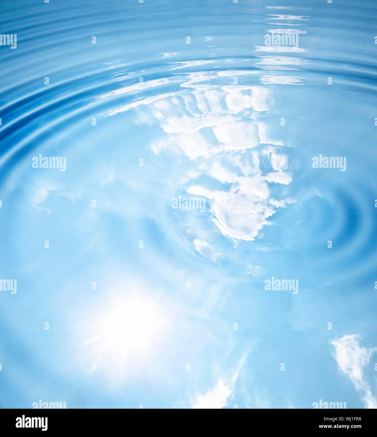An image of a beautiful water background Stock Photo - Alamy