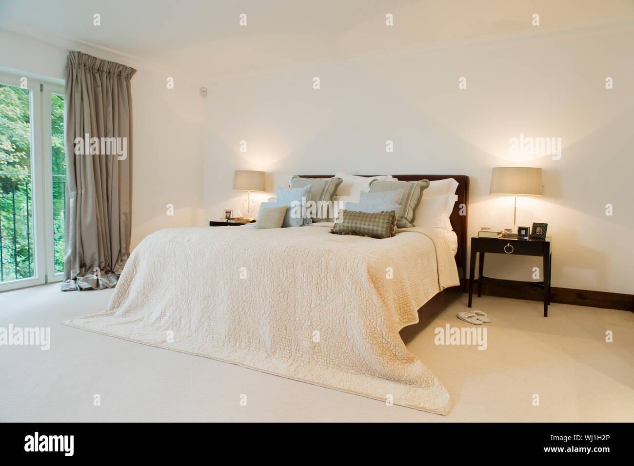 Tidy Bedroom High Resolution Stock Photography and Images - Alamy