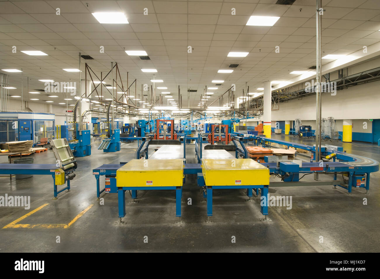 Interior view of a newspaper factory Stock Photo - Alamy