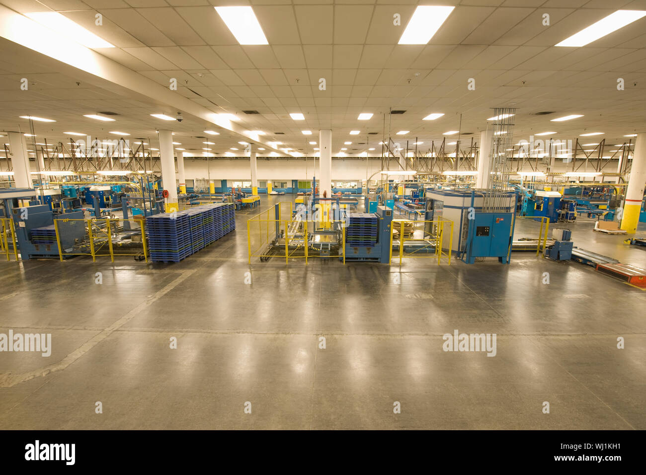 Interior view of a newspaper factory Stock Photo - Alamy