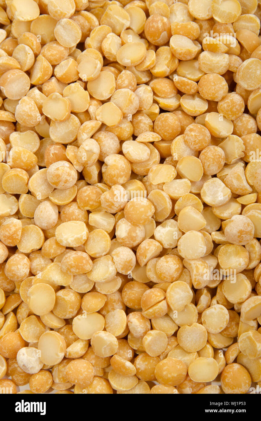 organic dried yellow pea to use as background Stock Photo - Alamy