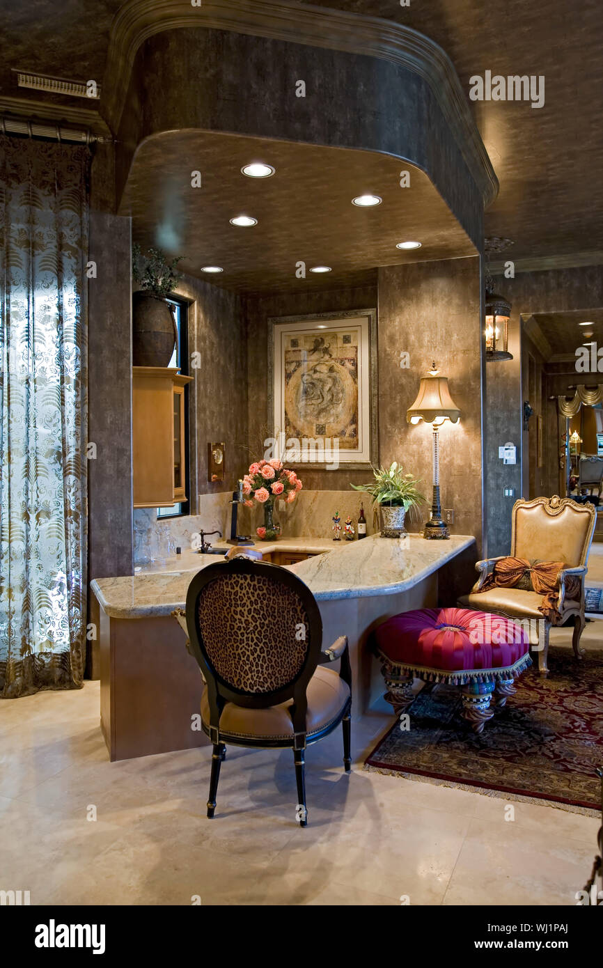 Usa apartment old house interior hi-res stock photography and images ...