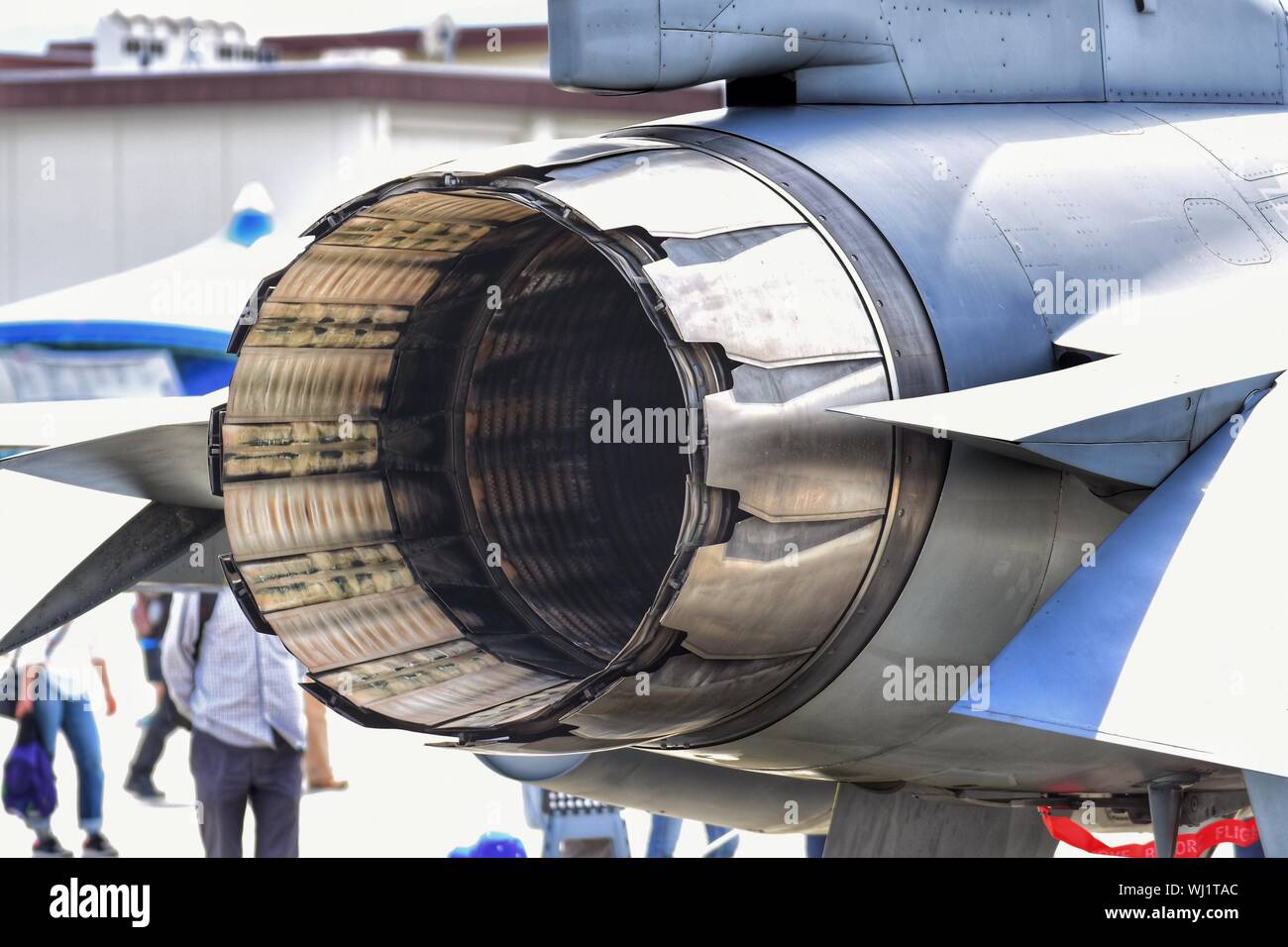 Jet fighter engine vehicle hi-res stock photography and images - Alamy