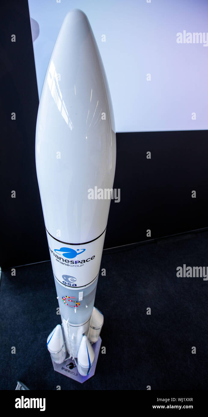 Ariane 5 payload hi-res stock photography and images - Alamy