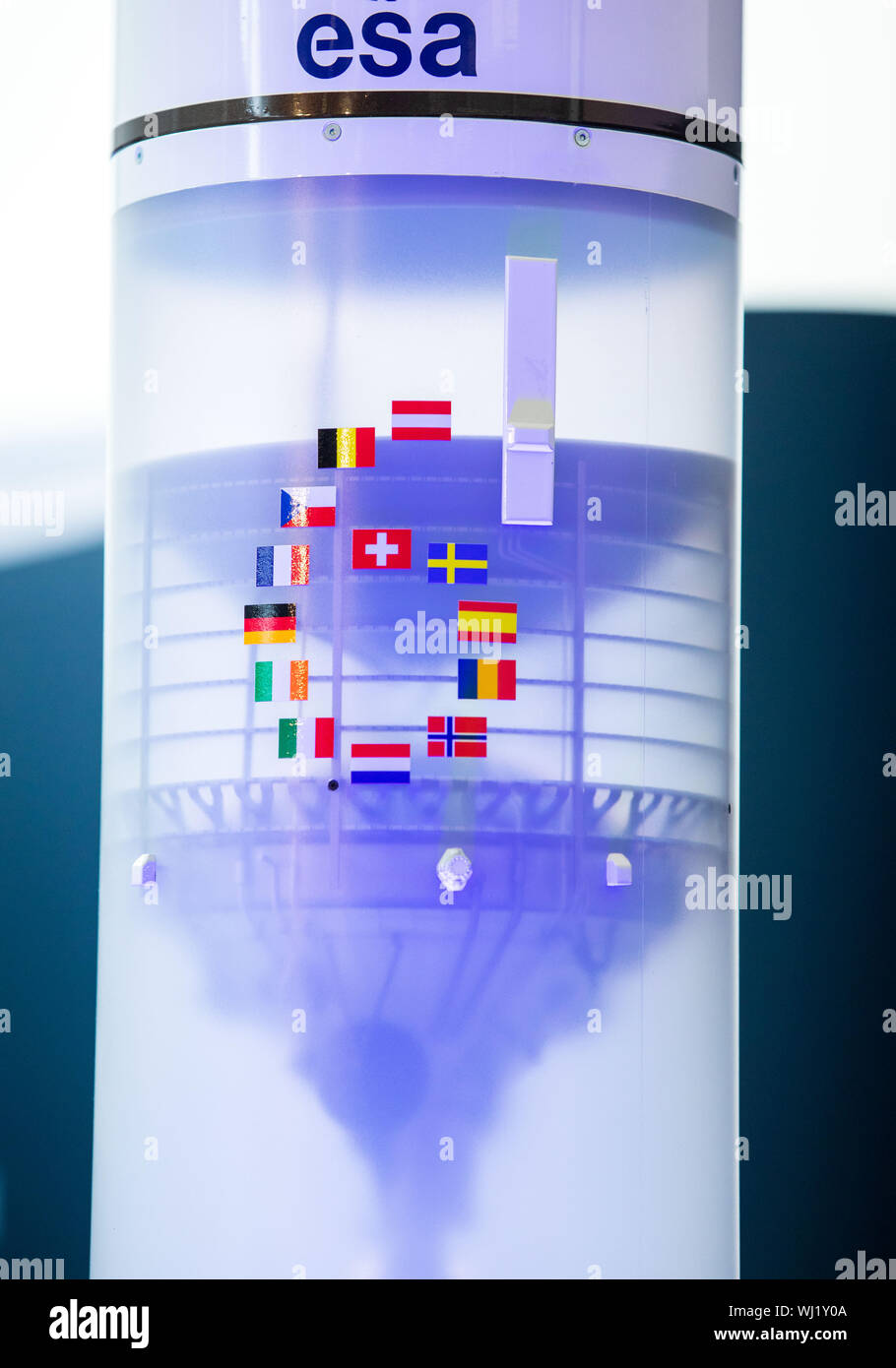 Ariane 5 payload hi-res stock photography and images - Alamy