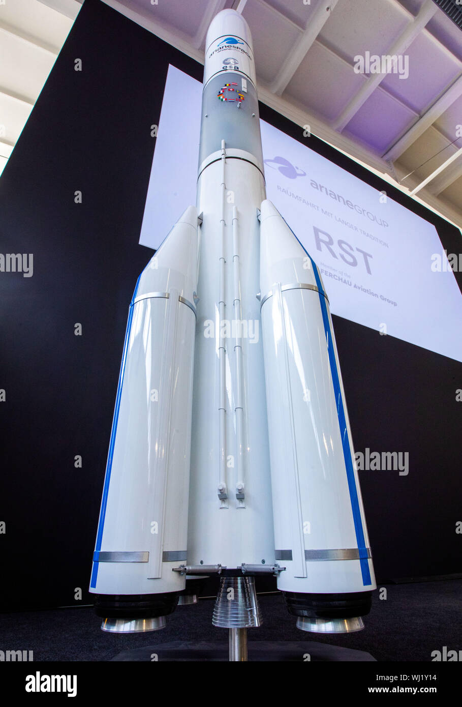 Ariane 5 payload hi-res stock photography and images - Alamy
