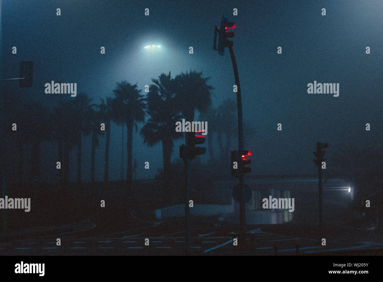 Red signals at night hi-res stock photography and images - Alamy