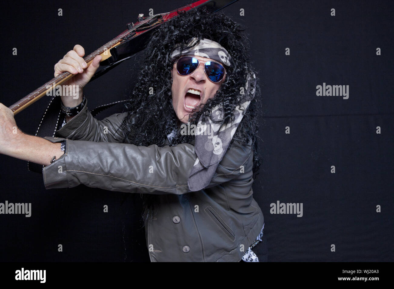 Smash guitar hi-res stock photography and images - Alamy