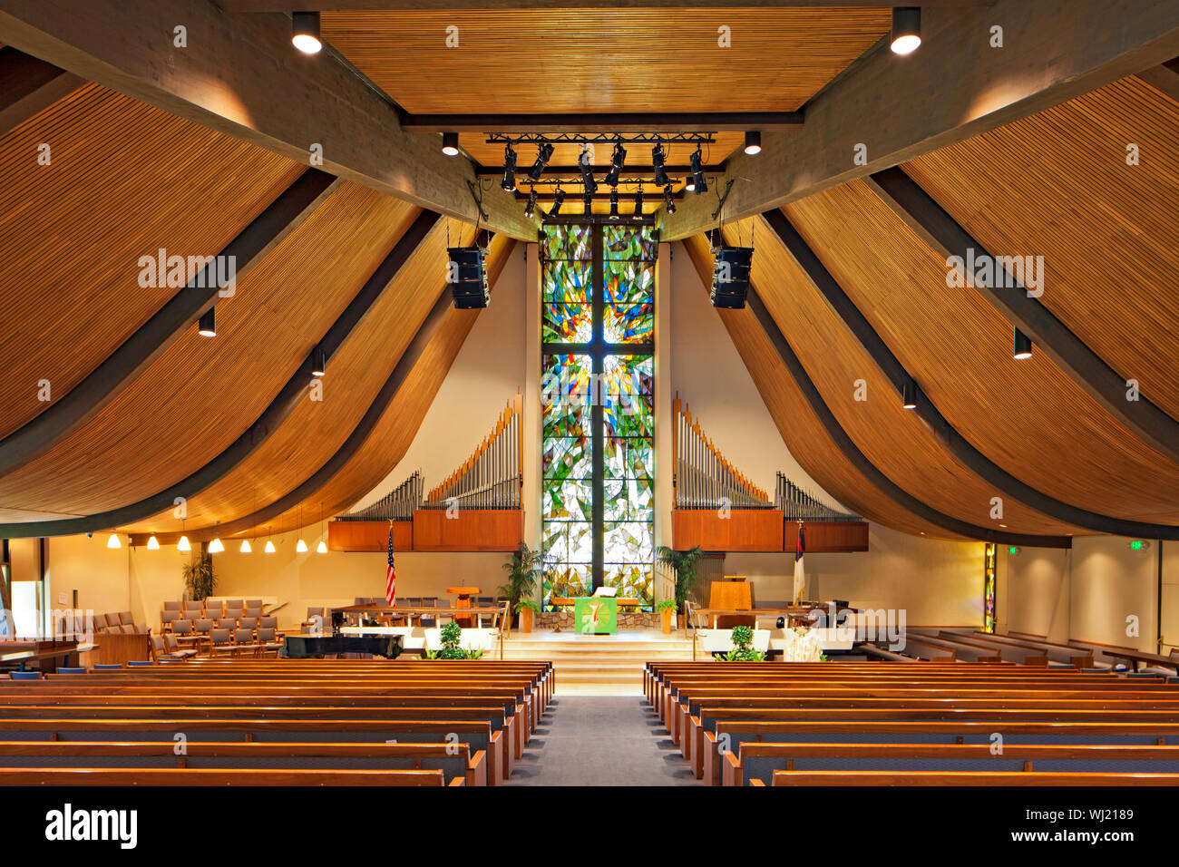Interior of an empty church Stock Photo - Alamy