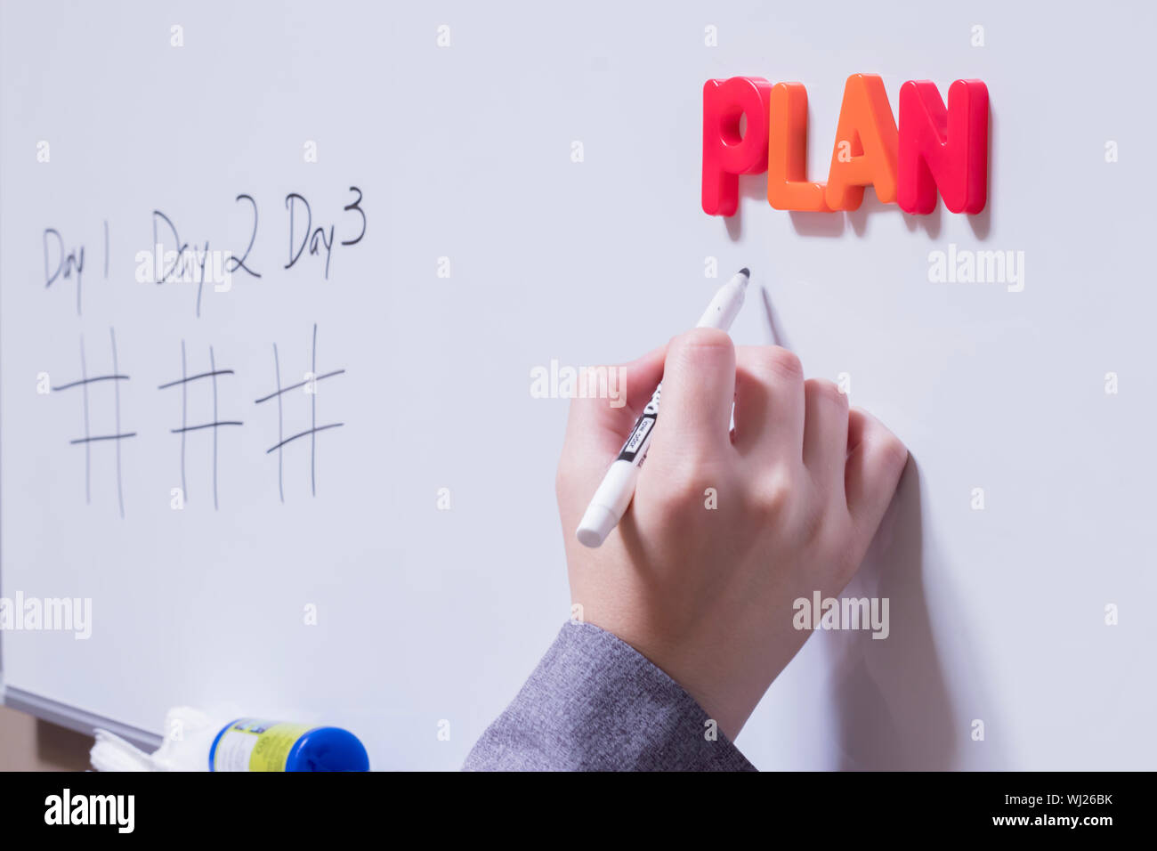 Brainstorming and whiteboard hi-res stock photography and images - Alamy