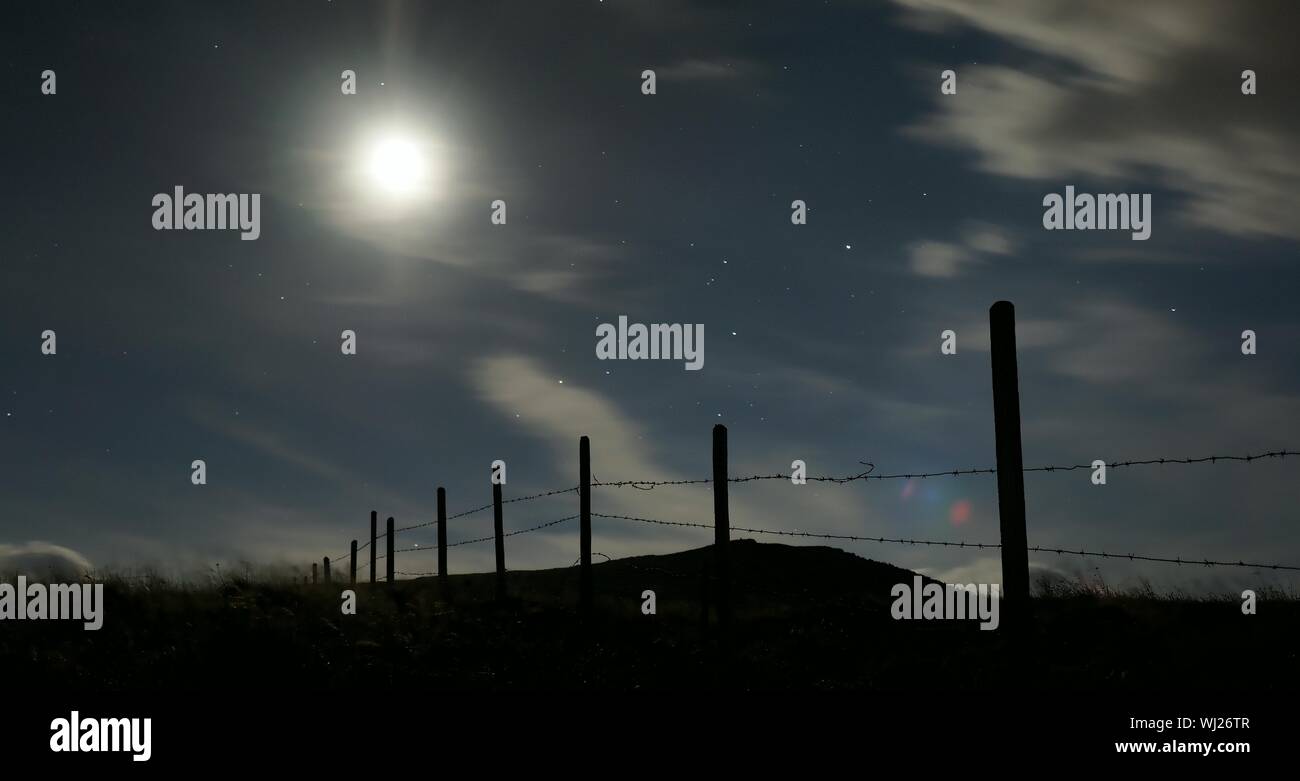 Rustic Fence Stock Photos & Rustic Fence Stock Images - Alamy