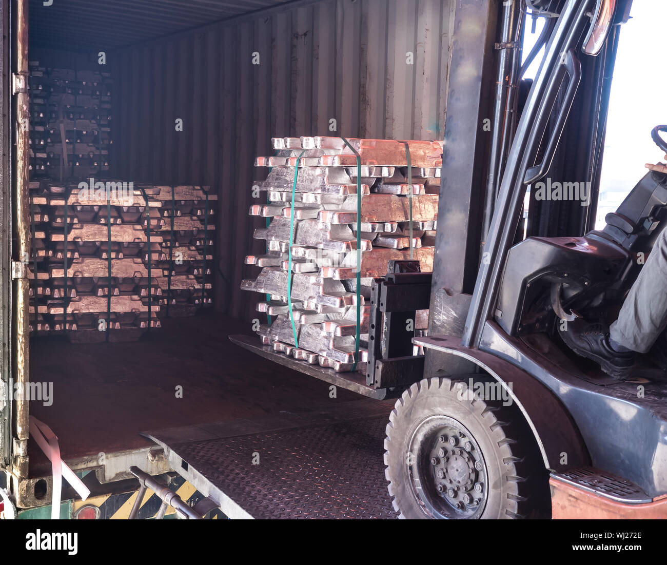 Recycling center interior hi-res stock photography and images - Alamy