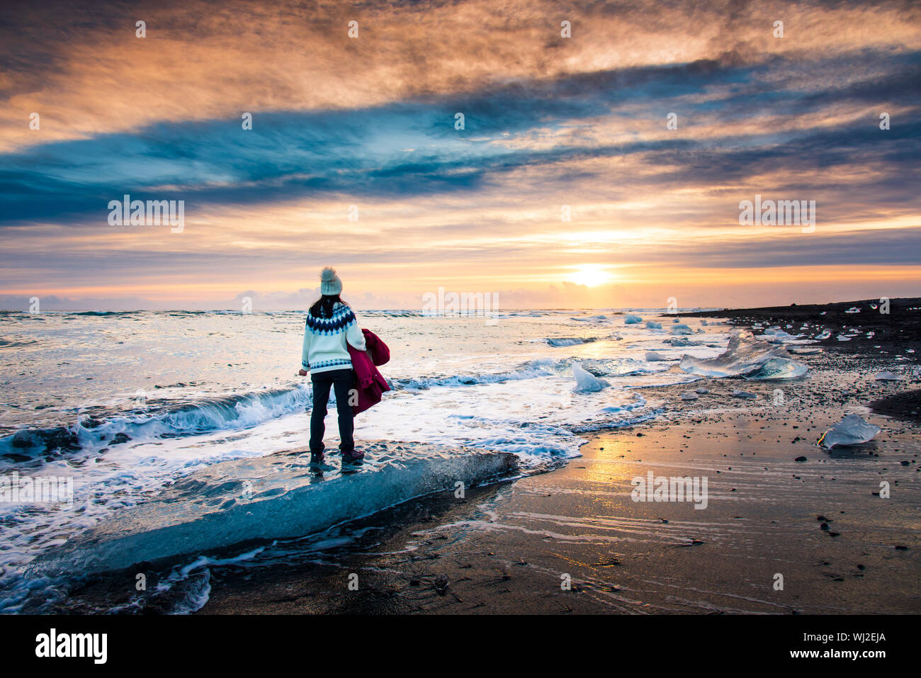 Diamond beach in iceland hi-res stock photography and images - Alamy