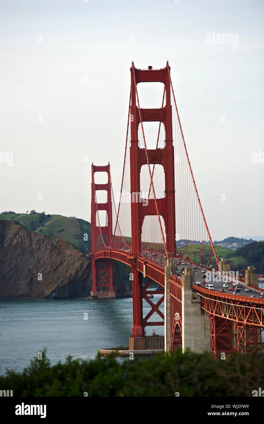 Curve of the Golden Gate Bridge view to Marin County Stock Photo - Alamy