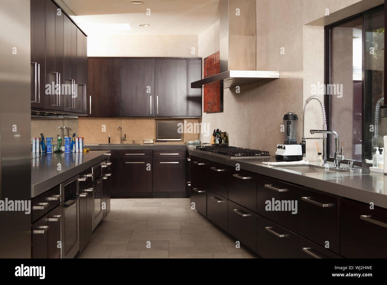 Interior of empty commercial kitchen Stock Photo - Alamy