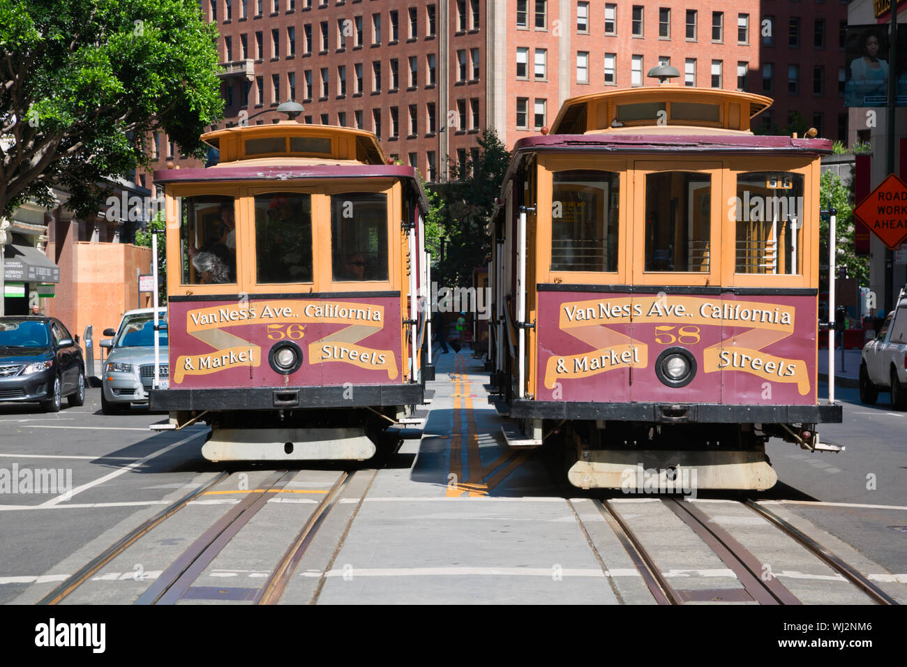 Public cable cars hi-res stock photography and images - Alamy