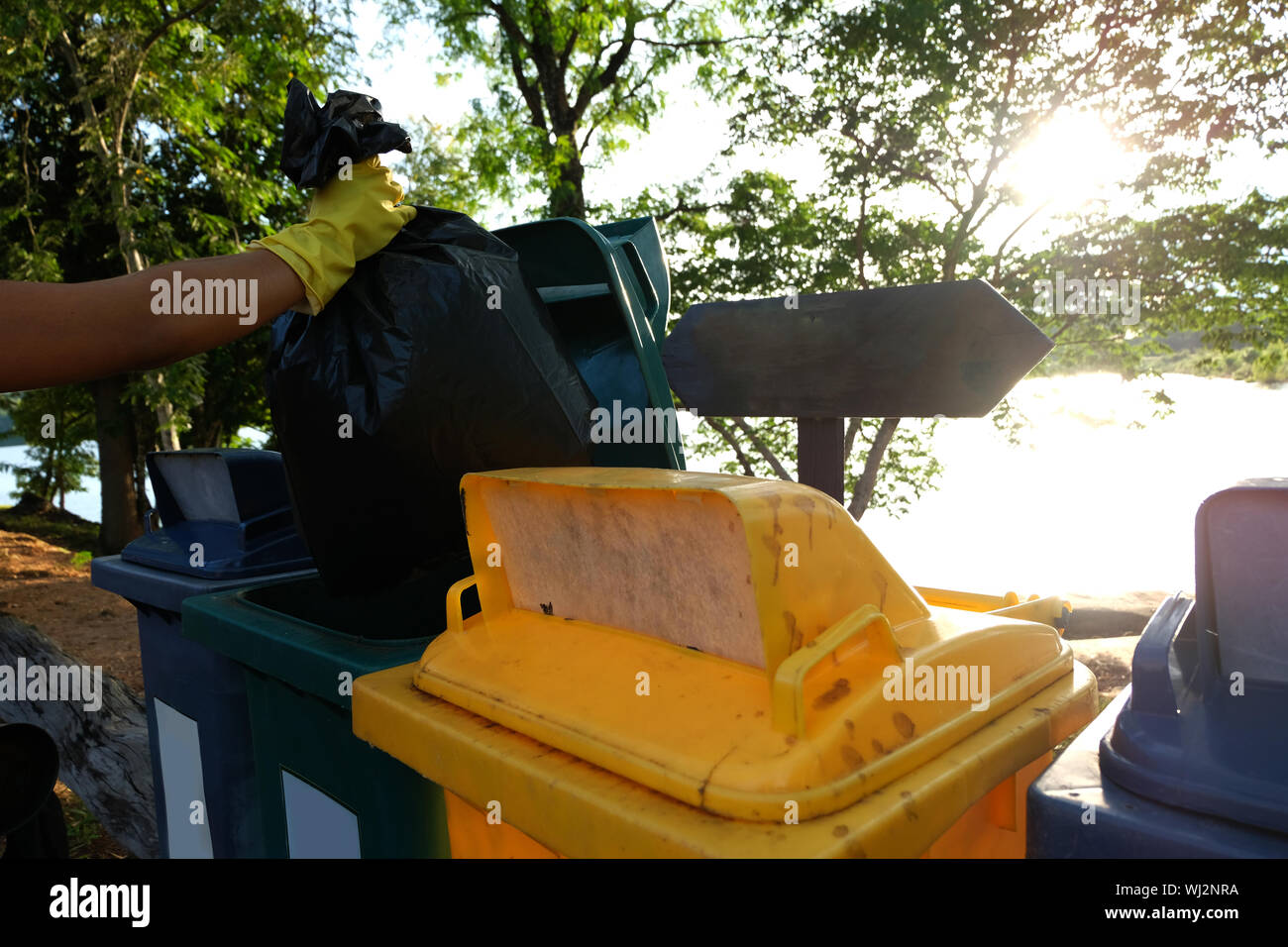 Plastic garbage bag hi-res stock photography and images - Alamy