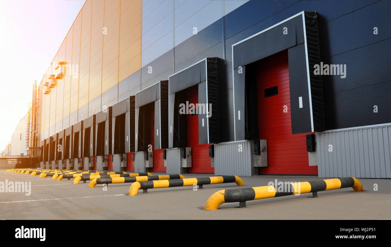Innovative logistic warehouse complex. Excellent solution for storing ...