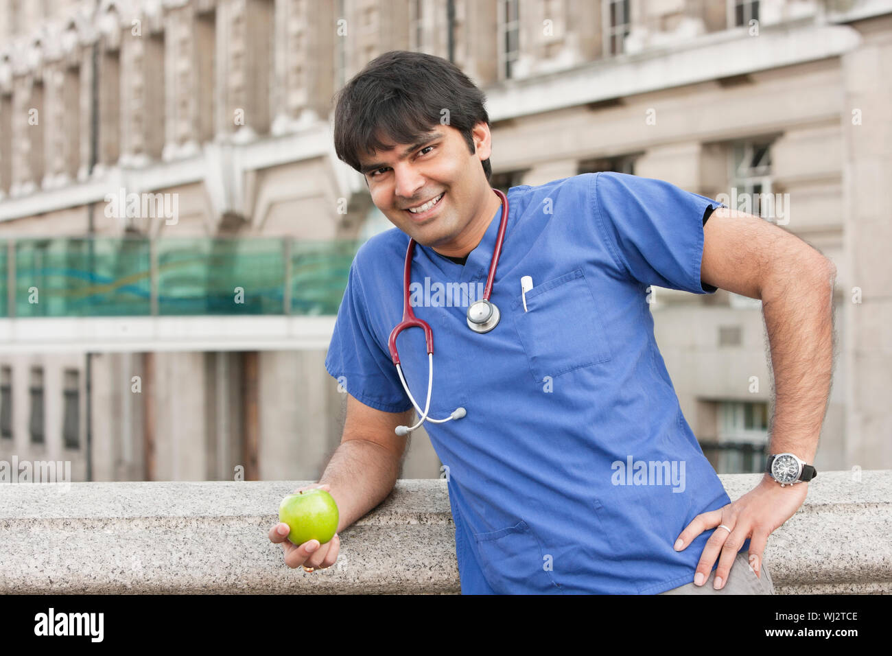 Uk indian doctor hi-res stock photography and images - Alamy