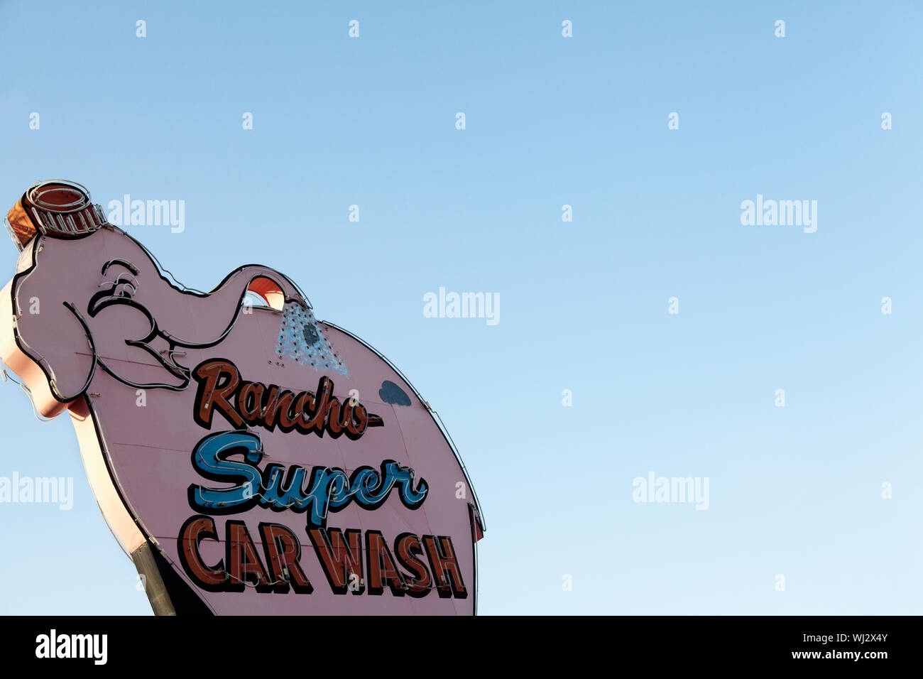 Car wash sign board over clear blue sky Stock Photo - Alamy