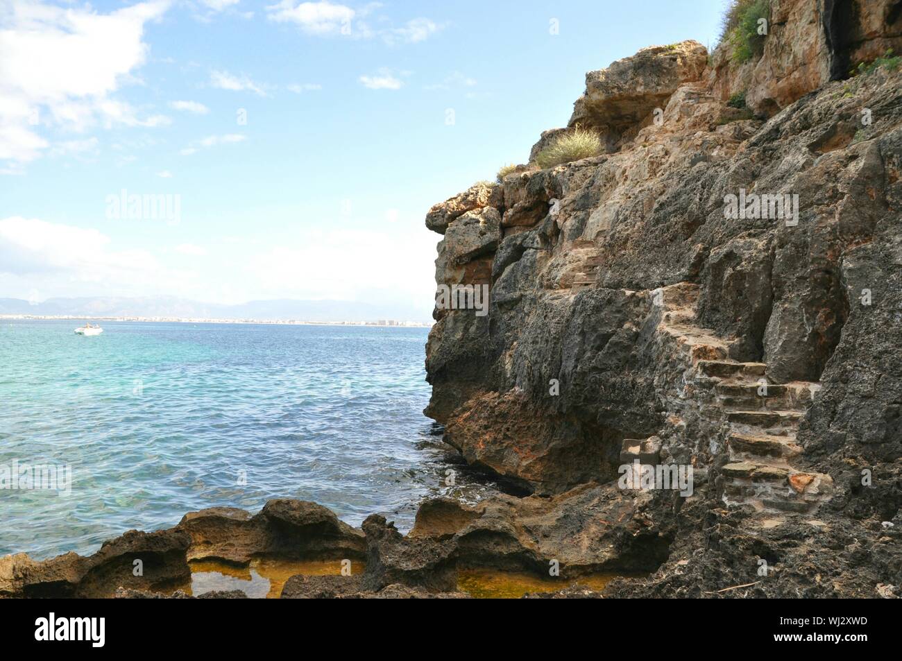 Stairs up cliff hi-res stock photography and images - Alamy