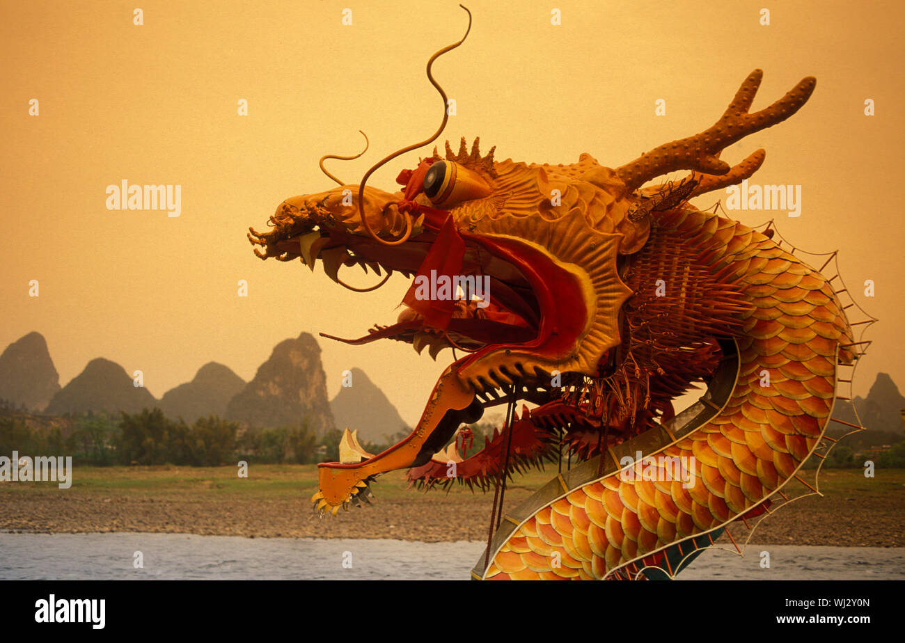 Dragon lake hi-res stock photography and images - Alamy