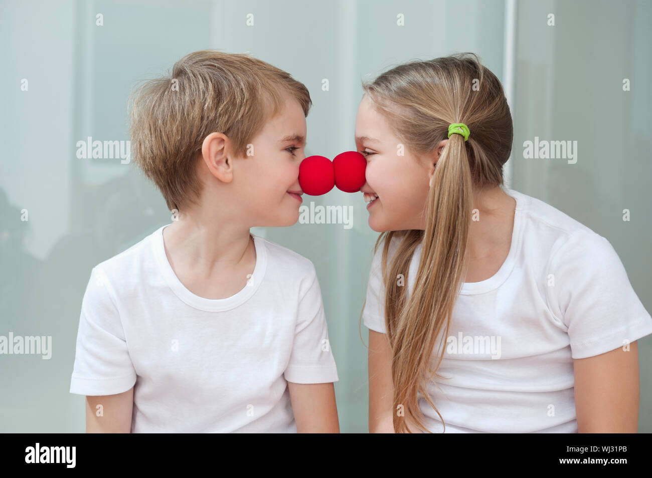 Sister brother rubbing noses hi-res stock photography and images - Alamy