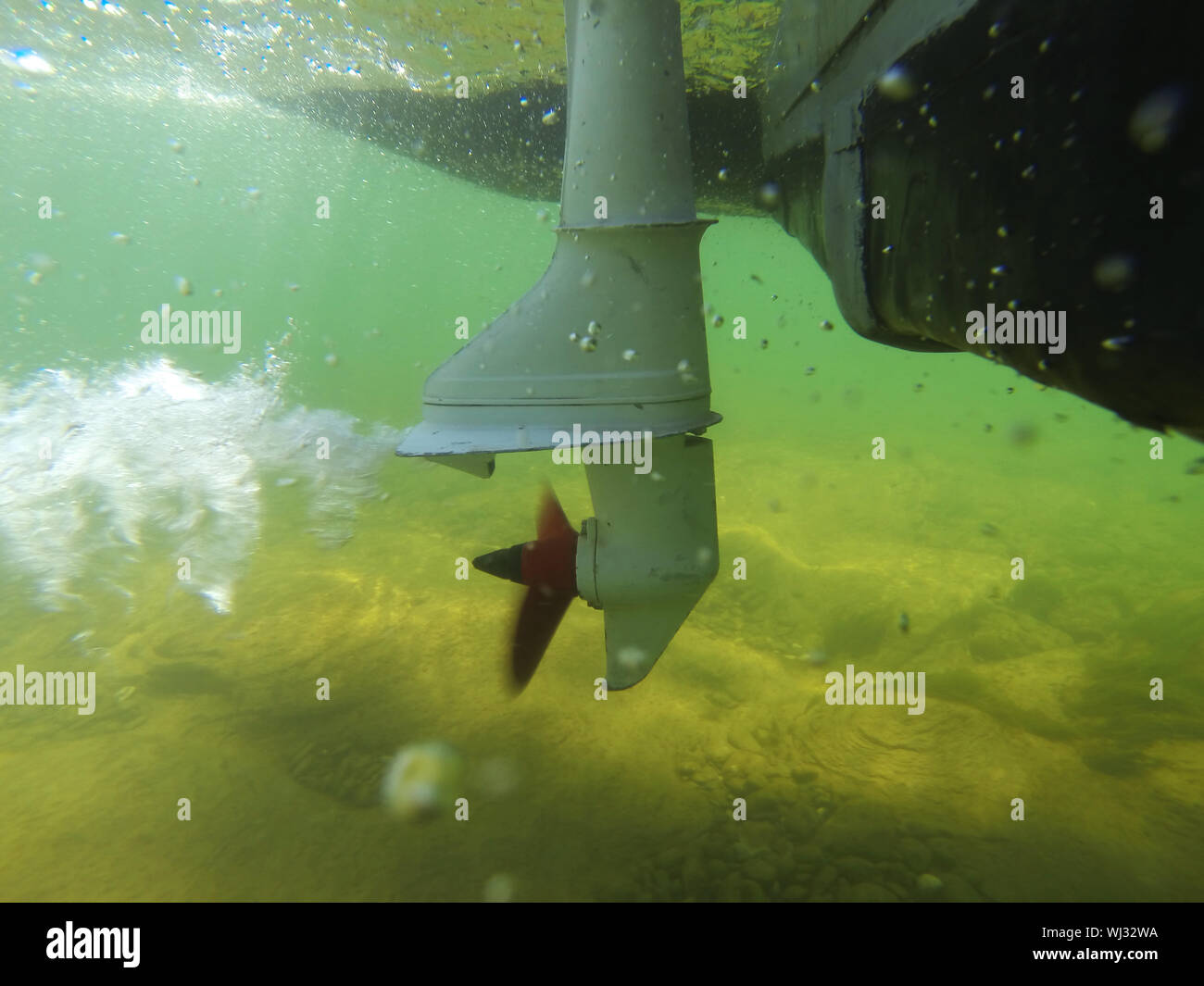 Underwater View Boat High Resolution Stock Photography and Images - Alamy