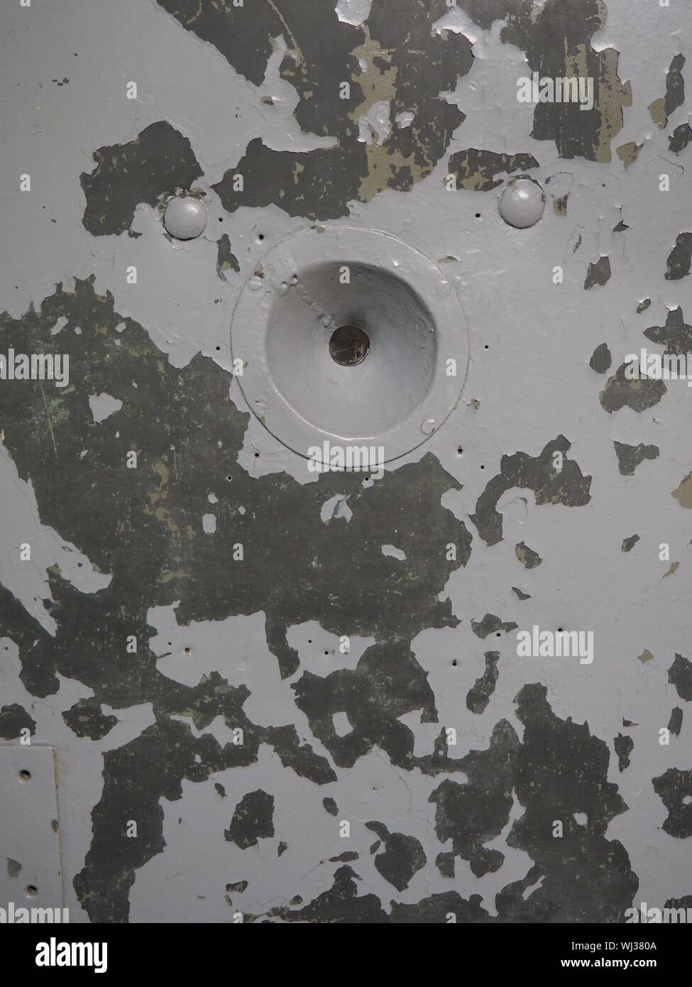 Metal peephole hi-res stock photography and images - Alamy