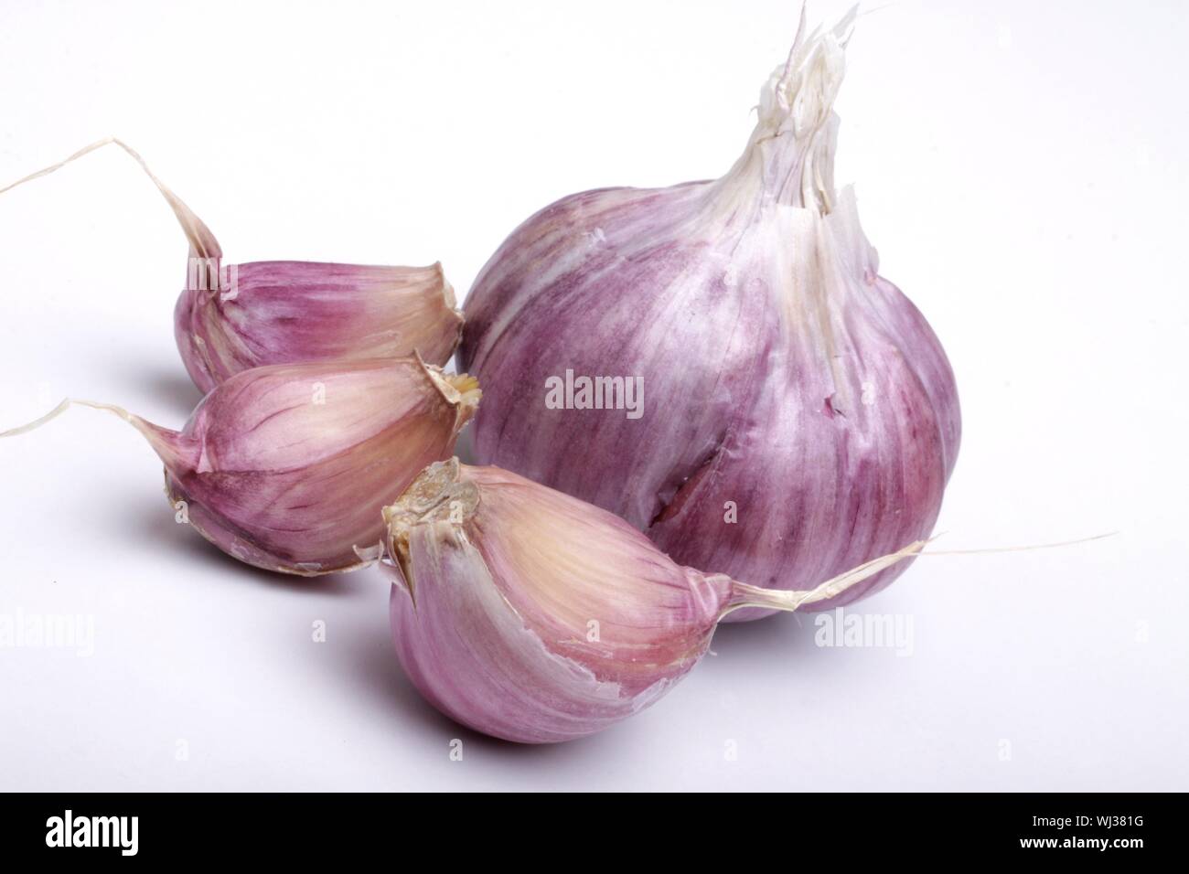Pink onion hi-res stock photography and images - Alamy