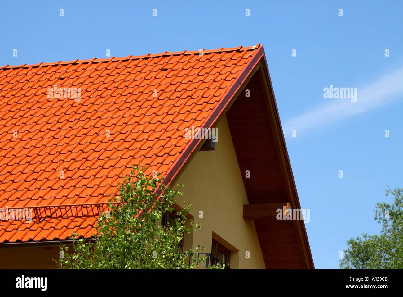 Red tile cover hi-res stock photography and images - Alamy