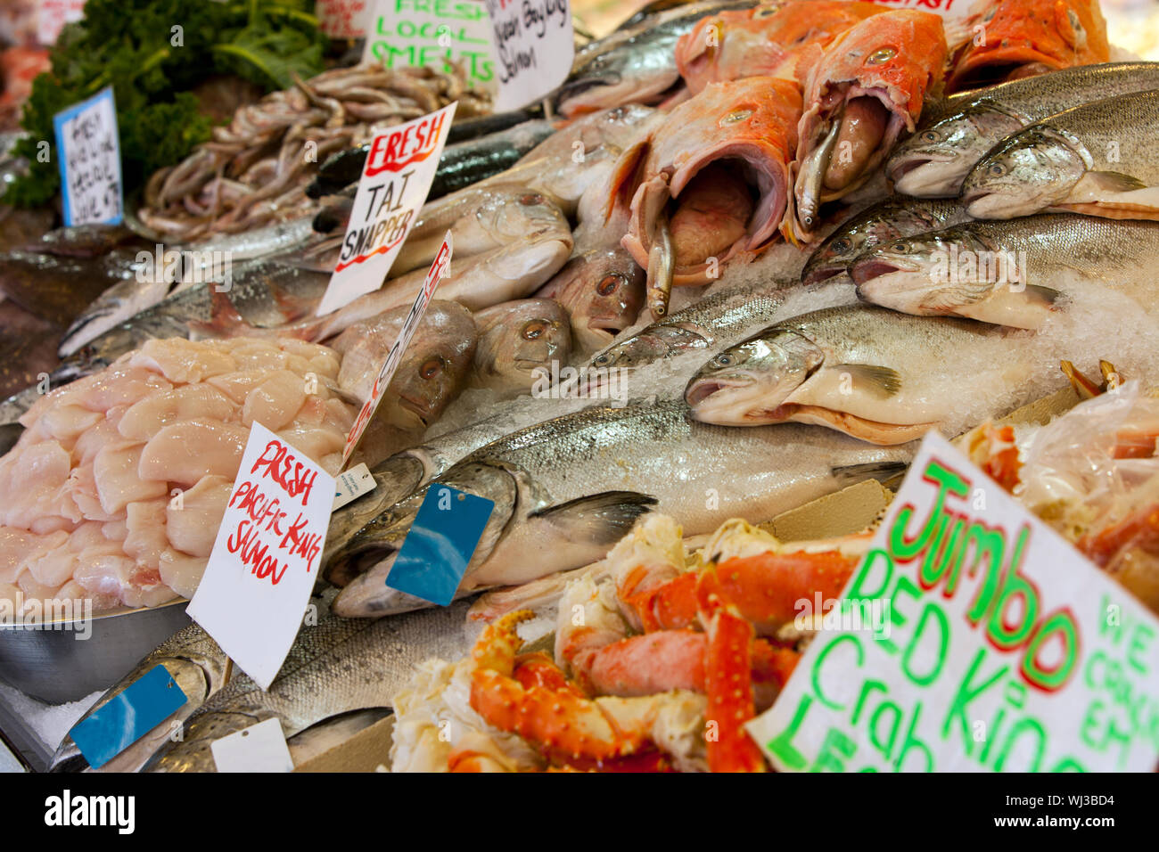 Fish on display at fish market Stock Photo - Alamy