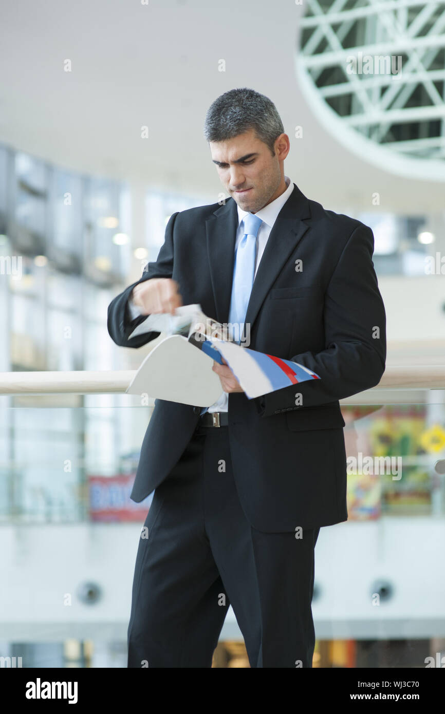 Tearing up document hi-res stock photography and images - Alamy