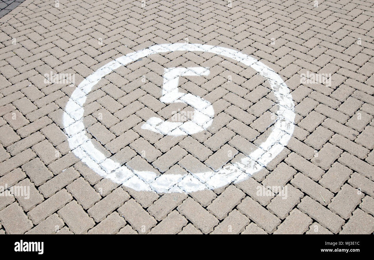 Number '5' on the road Stock Photo - Alamy