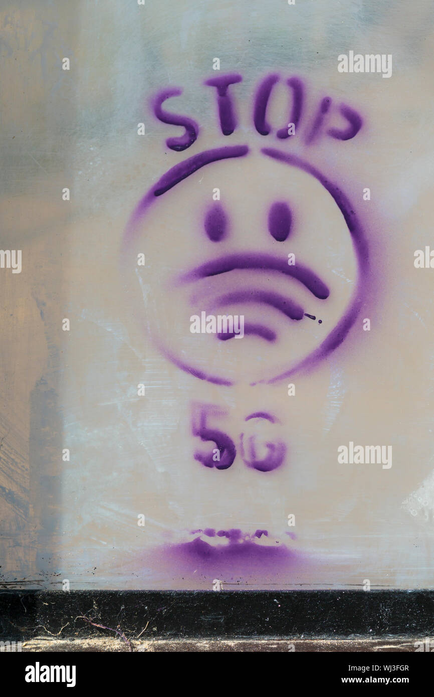 5g concept emoji hi-res stock photography and images - Alamy
