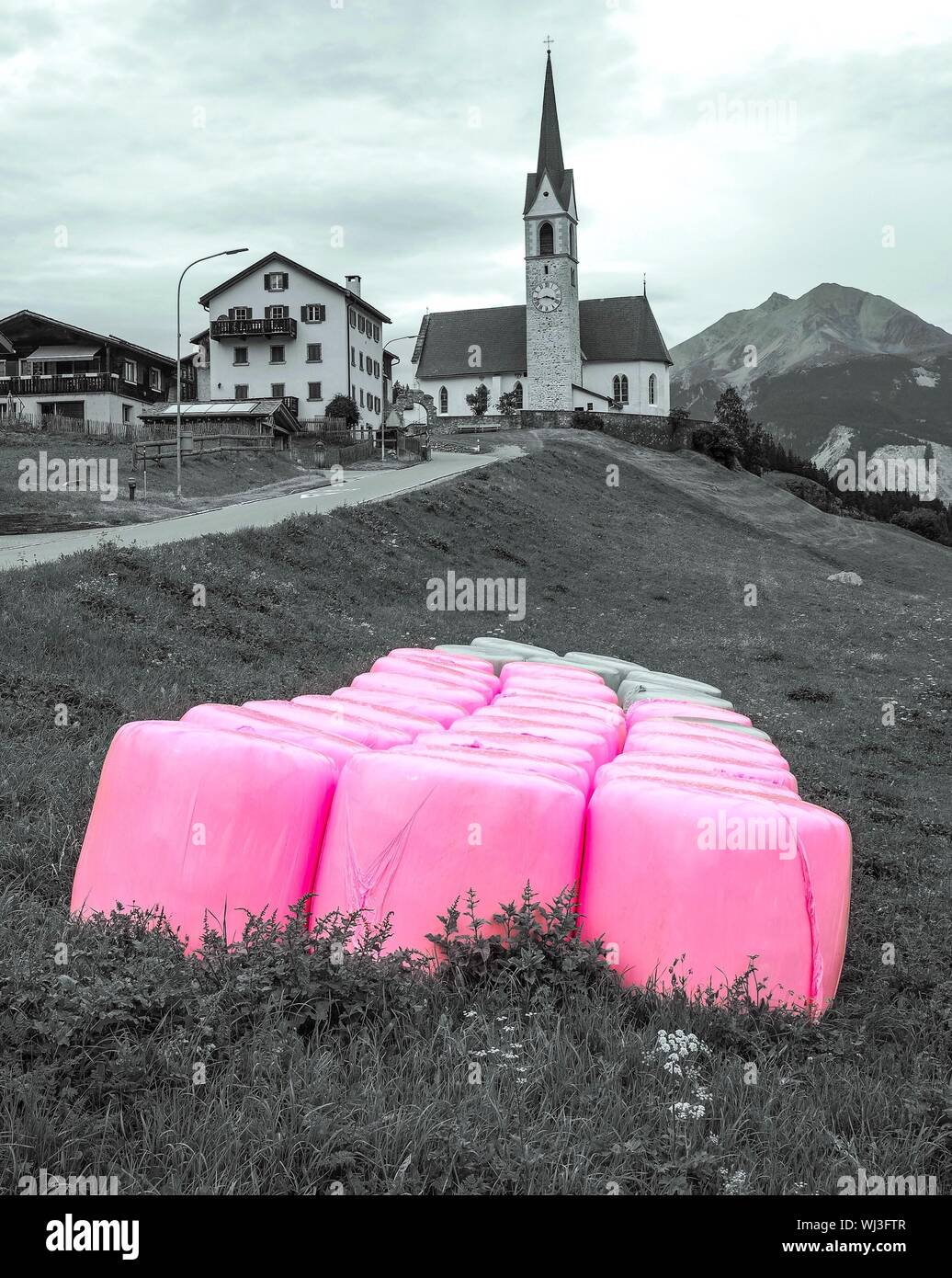 Pink structure hi-res stock photography and images - Alamy