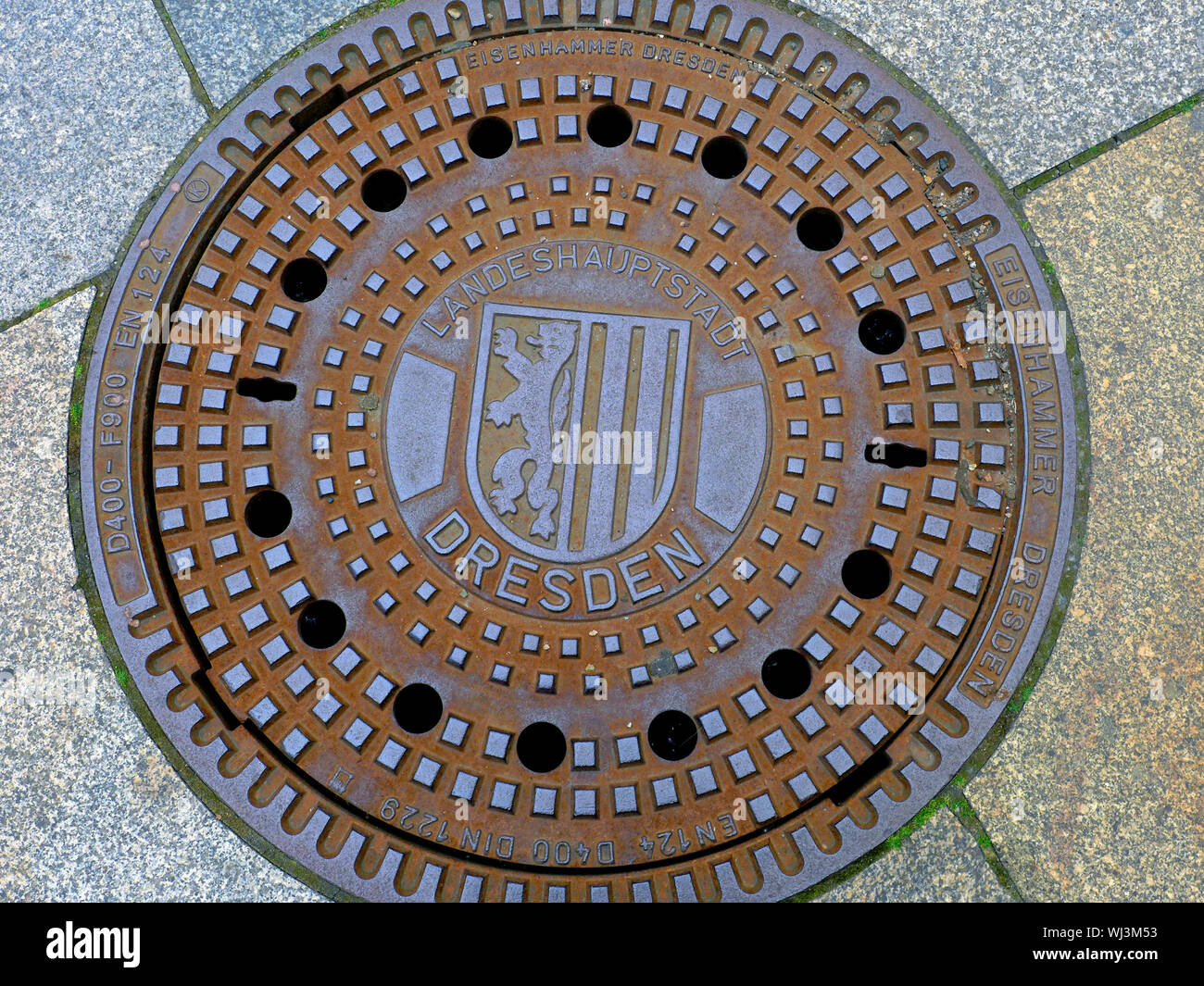 Communication manhole hi-res stock photography and images - Alamy