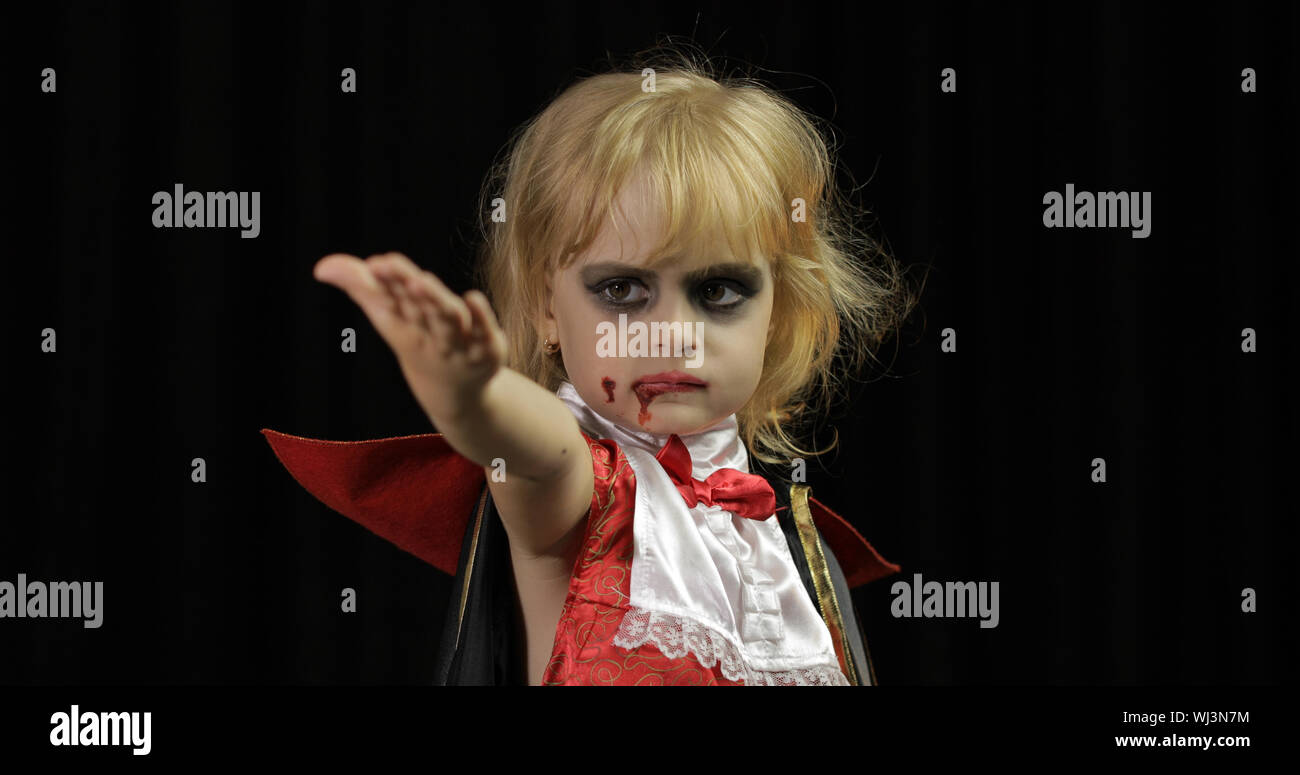 Vampire child hi-res stock photography and images - Alamy