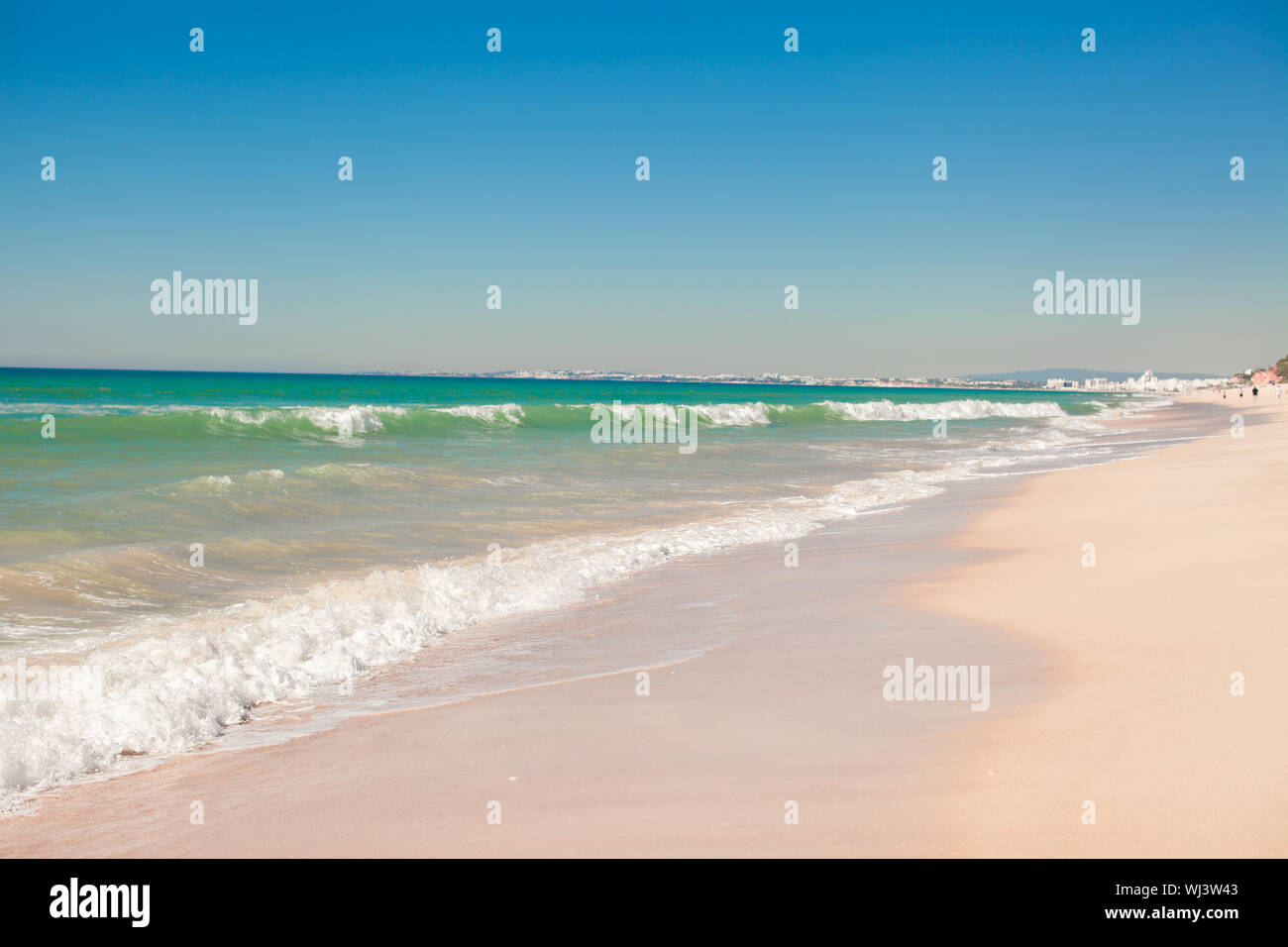 Perfect tropical beach with turquoise water and white sand Stock Photo ...