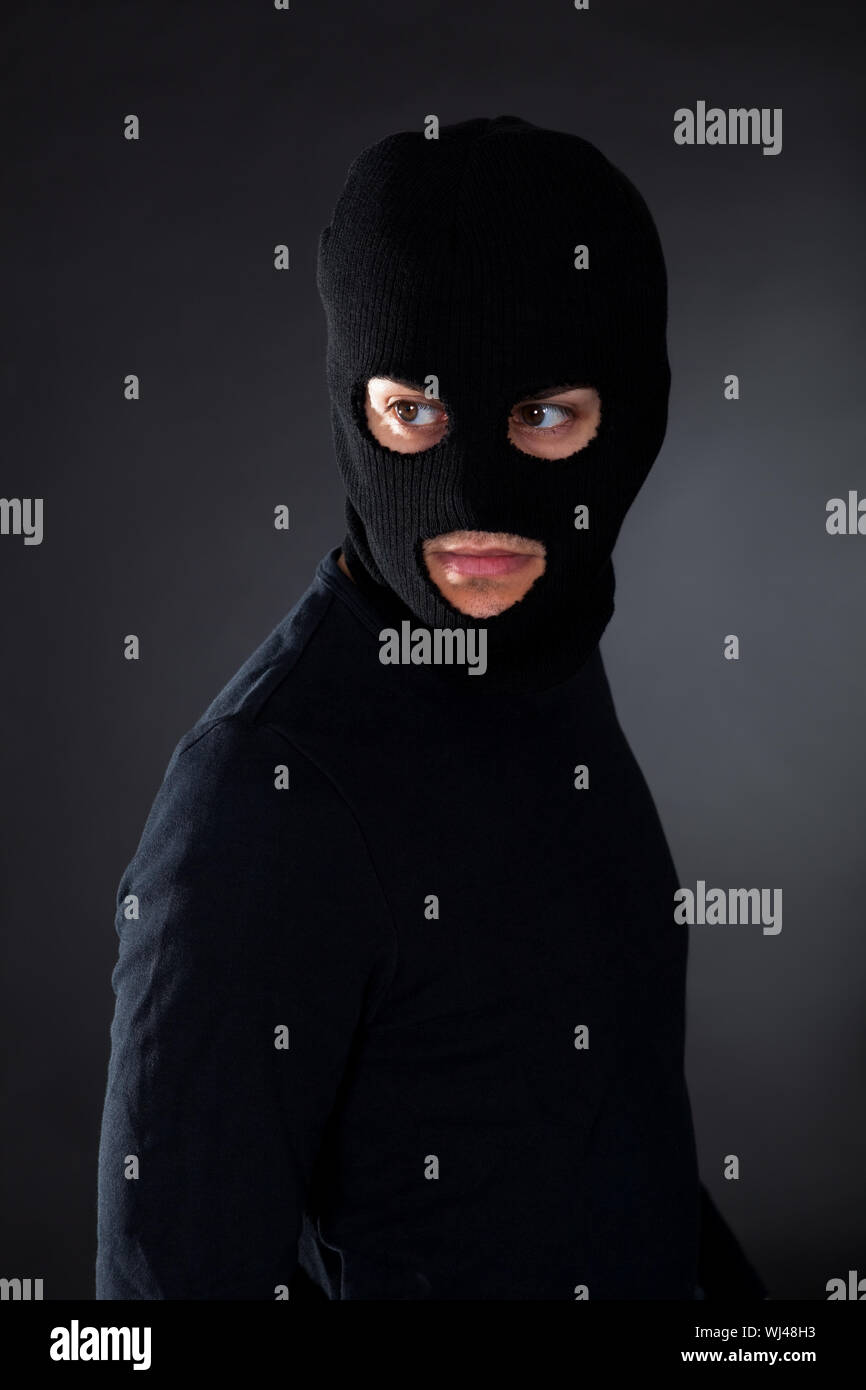 Moving stealthily hi-res stock photography and images - Alamy