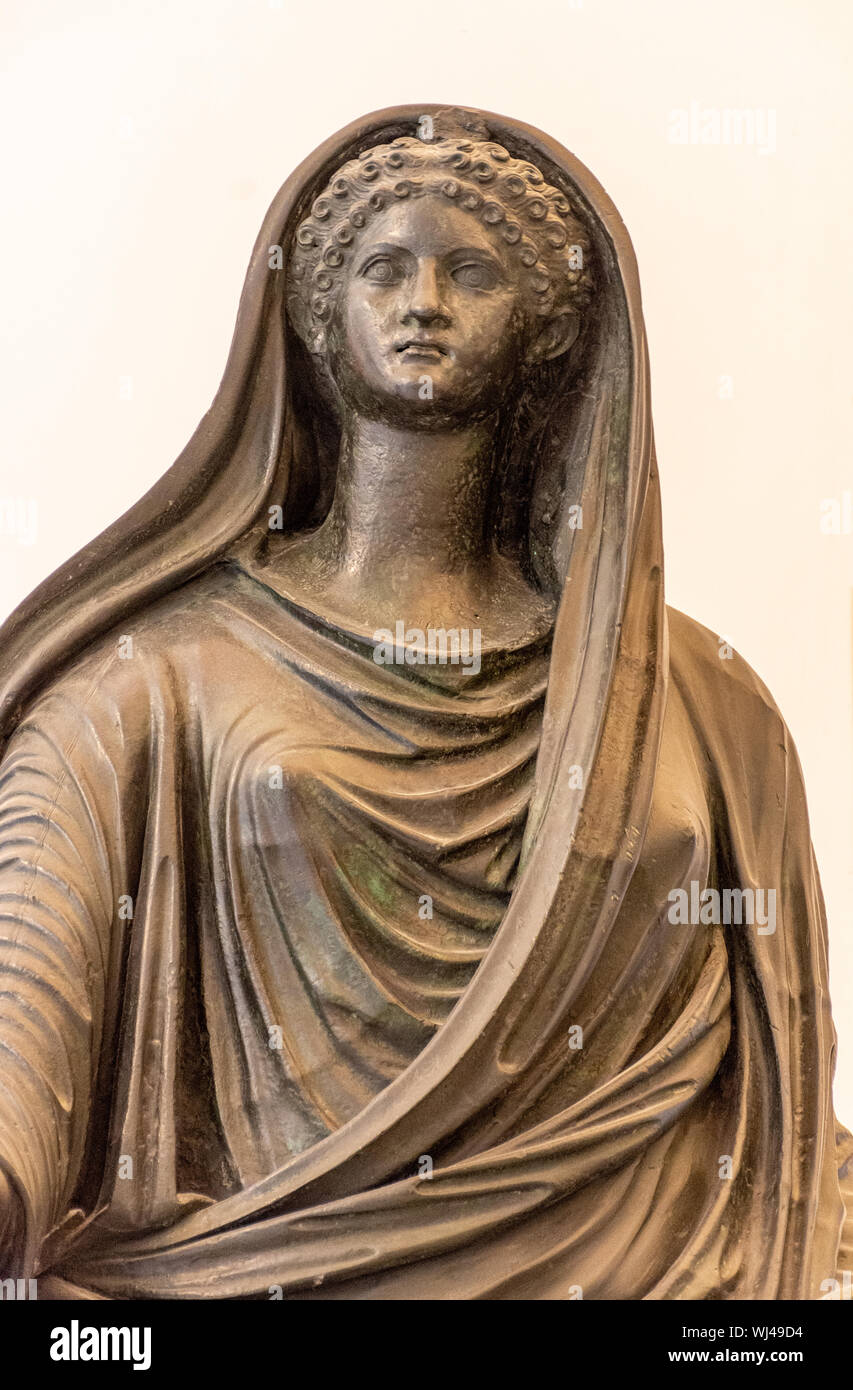Italy, Naples, national museum, marble sculpture Stock Photo - Alamy