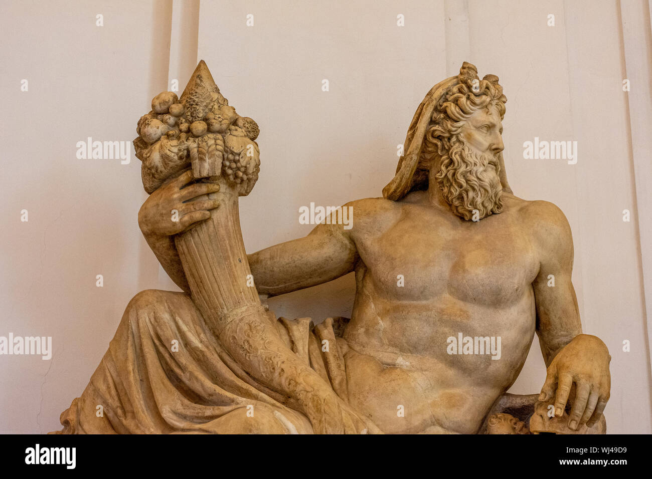Italy, Naples, national museum, marble statue Stock Photo - Alamy