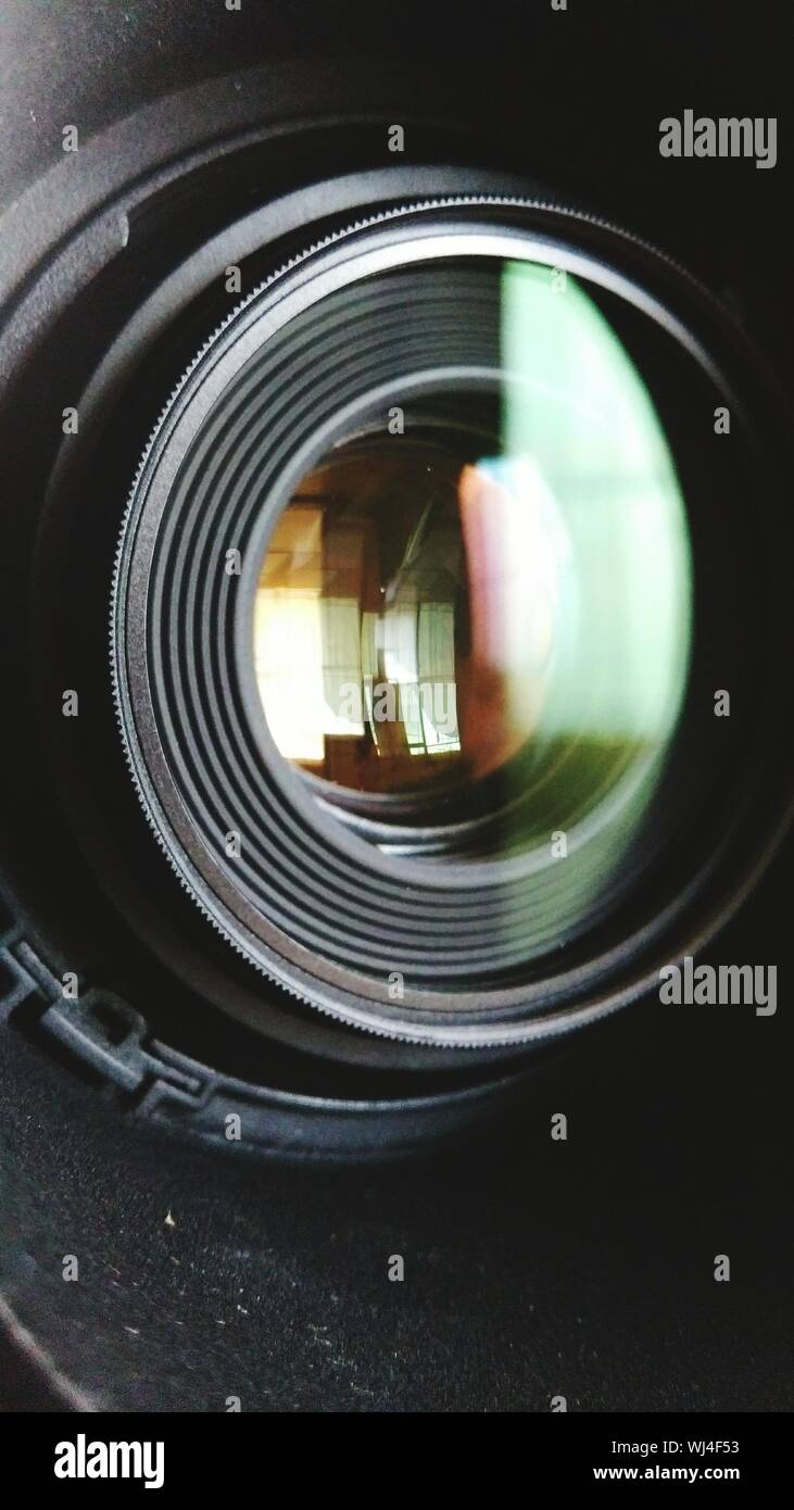 The camera and lens hi-res stock photography and images - Alamy