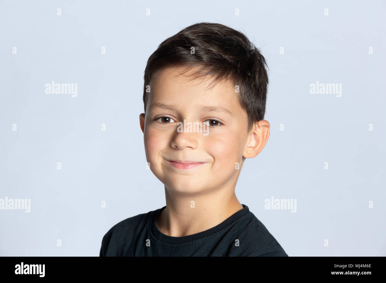 Portrait smiling boy Stock Photo - Alamy