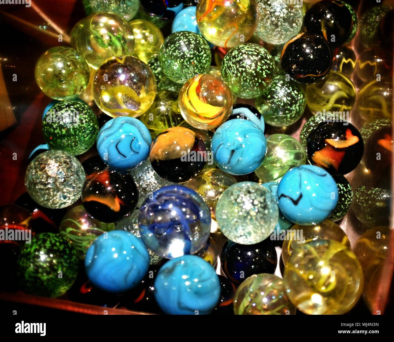 Large marbles hi-res stock photography and images - Alamy