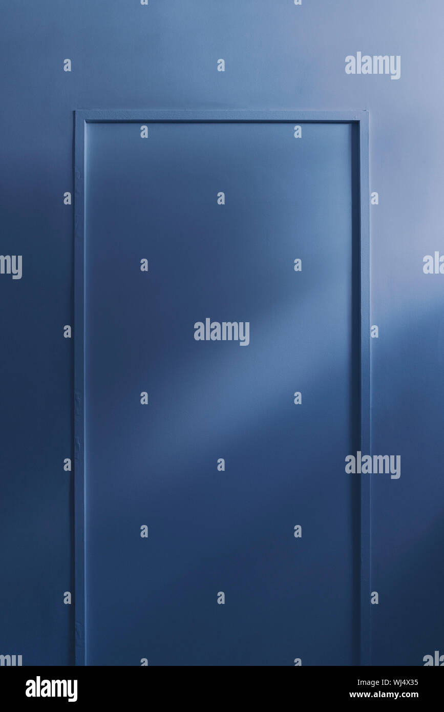 Hidden blue hi-res stock photography and images - Alamy